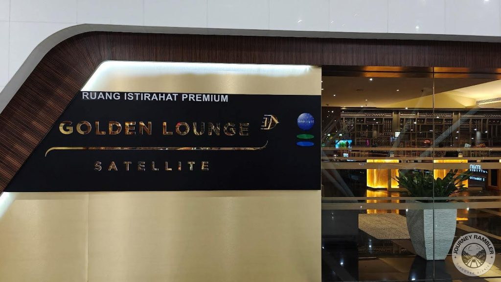 I Relaxed in Malaysia Airlines Golden Lounge KLIA Before My Flight ...